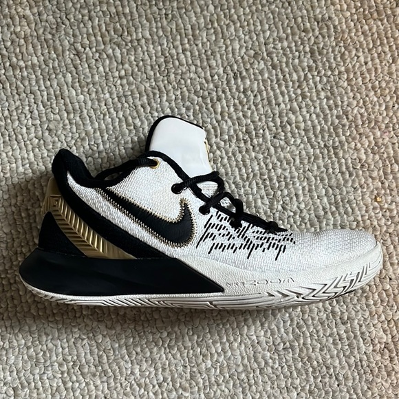 Nike | Shoes | Metallic Gold Kyrie Flytrap 2 Ep White And Gold Sneakers | Poshmark